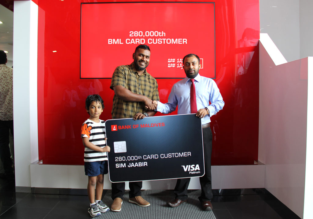 280,000th BML Card Issued to Customer | Corporate Maldives