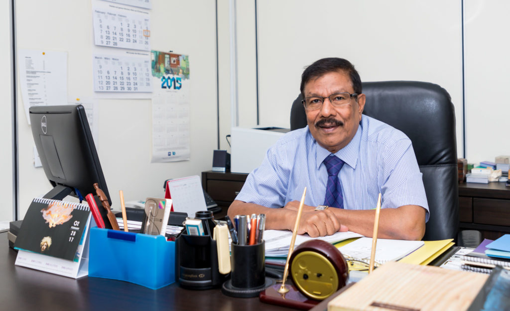 CORPORATE MALDIVES LIFETIME ACHIEVEMENT AWARD – MR. MOHAMED UMAR MANIKU ...