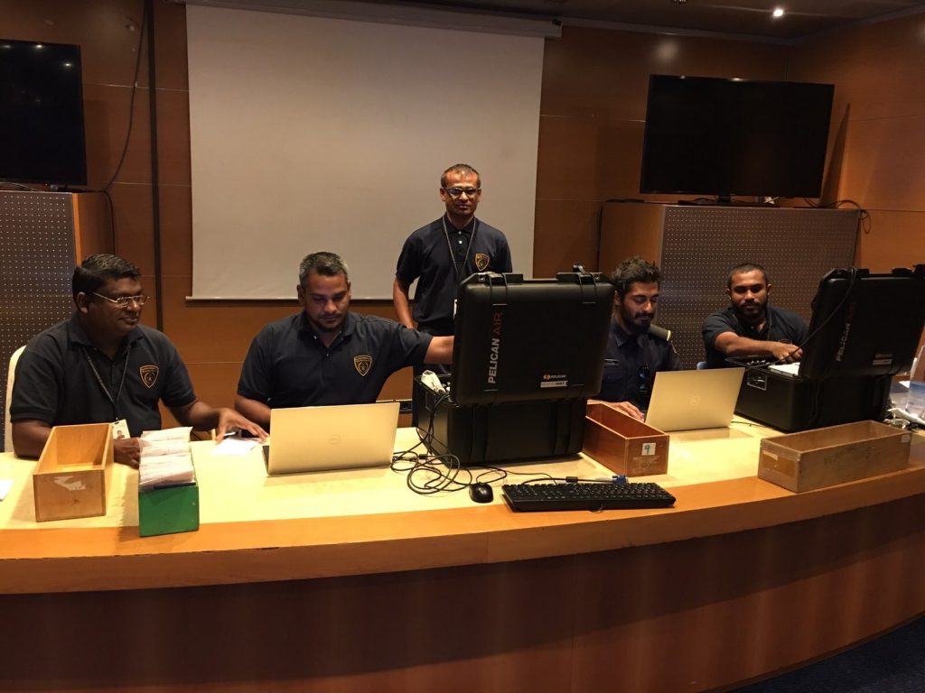 Maldives Immigration begins using a mobile border control device in ...